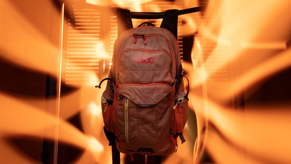 Old Gold: Explorer 30 Backpack – EvocSports.ca